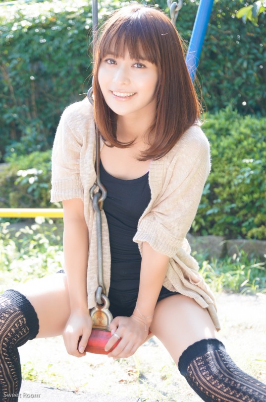 srw_risa_saiki_003 | 密着！アイドル＊Sweet Room